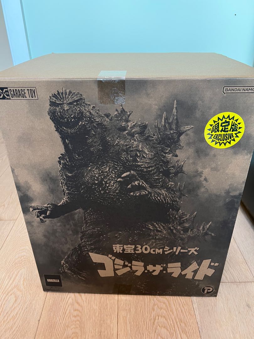 X-plus 30 cm Godzilla the Ride 限定, 興趣及遊戲, 玩具 & 遊戲類 - Carousell