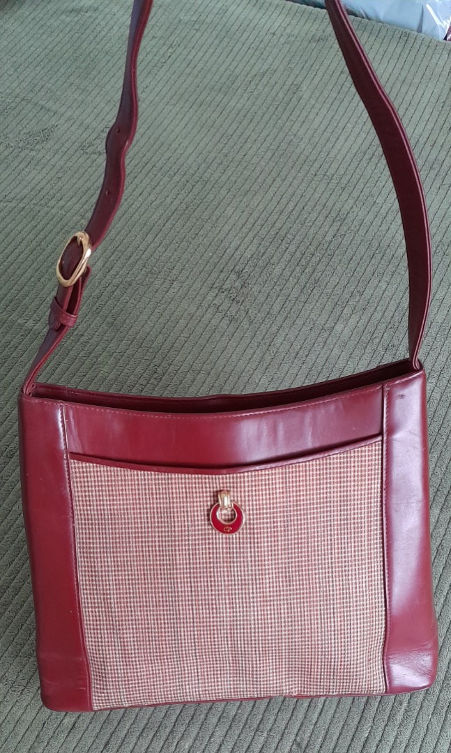 Authentic CAPACCI Shoulder, Luxury, Bags & Wallets on Carousell