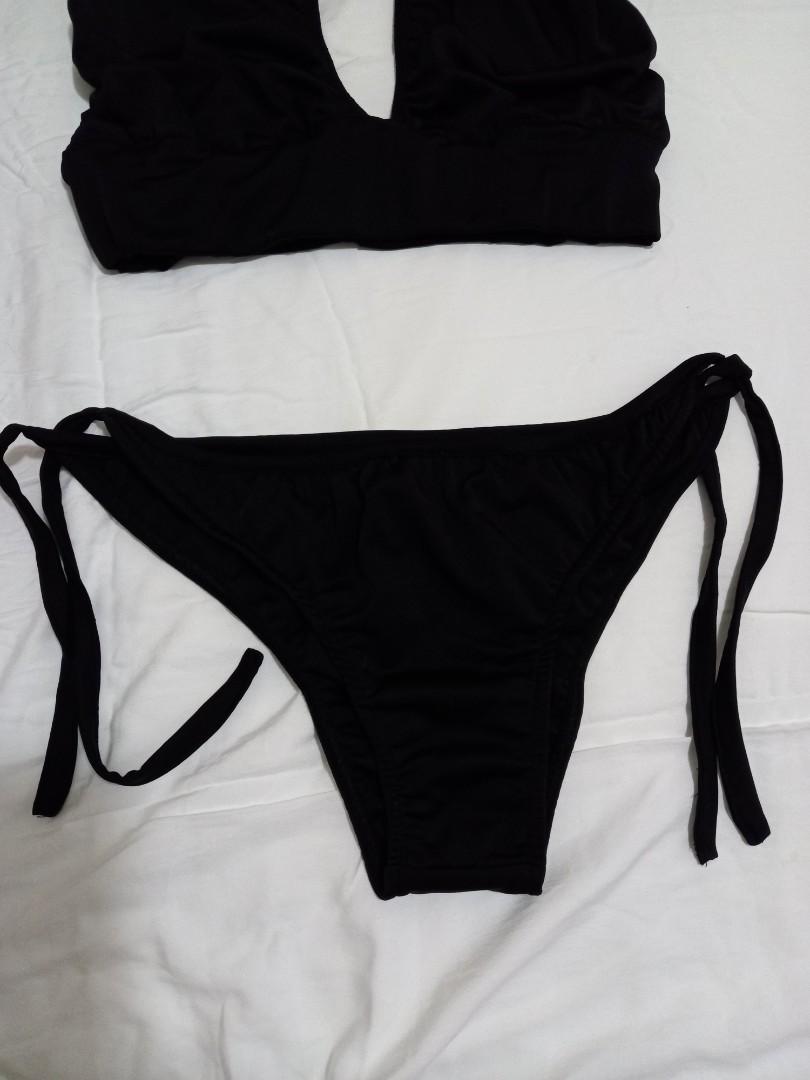 Black string bikini, Women's Fashion, Swimwear, Bikinis & Swimsuits on ...