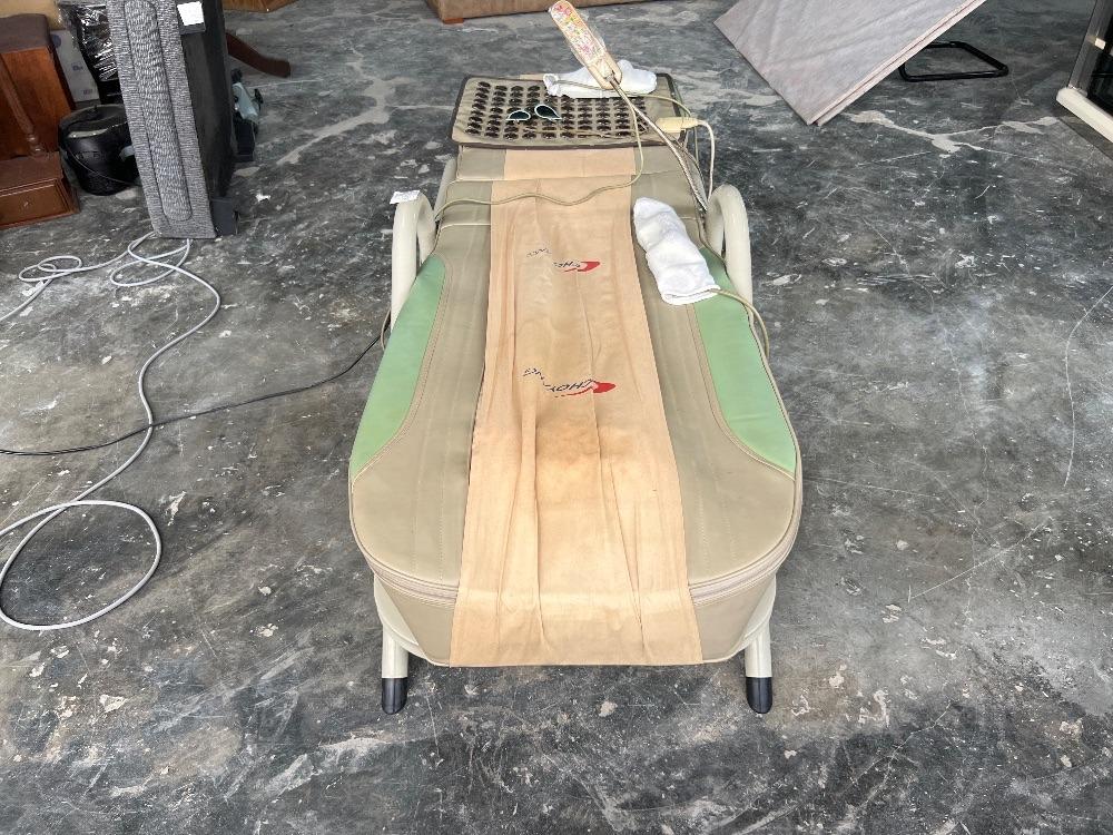 CHOYANG Thermal Massager Bed CY-7000, Health & Nutrition, Massage ...
