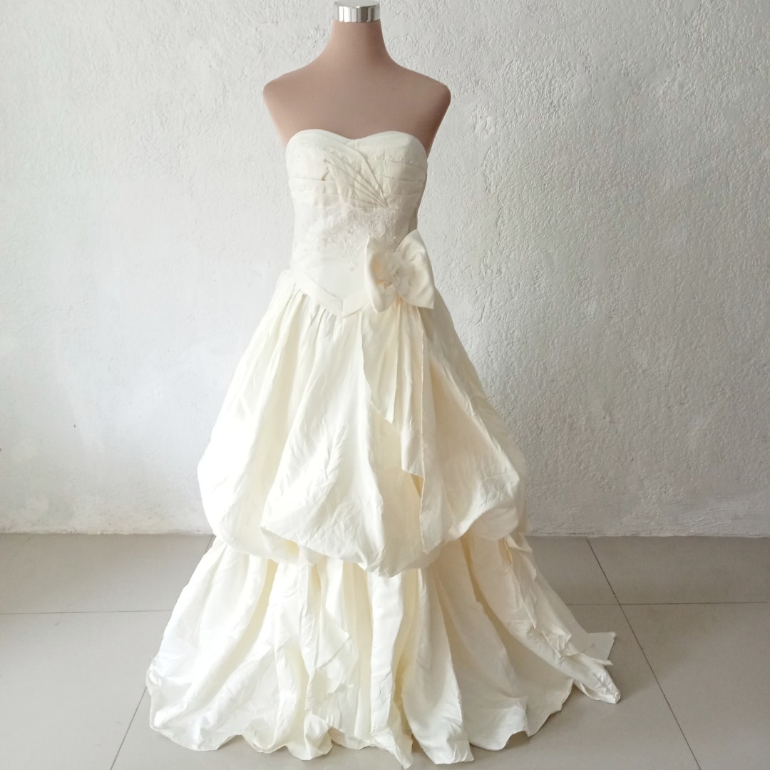 Cream wedding gown layered gown tier gown long gown prenup gown classic ...