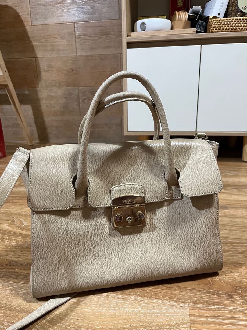 FURLA SLING BAG, Women's Fashion, Bags & Wallets, Cross-body Bags on ...