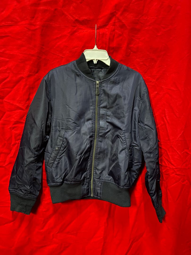 Gu Bomber Jacket, Men's Fashion, Coats, Jackets and Outerwear on Carousell