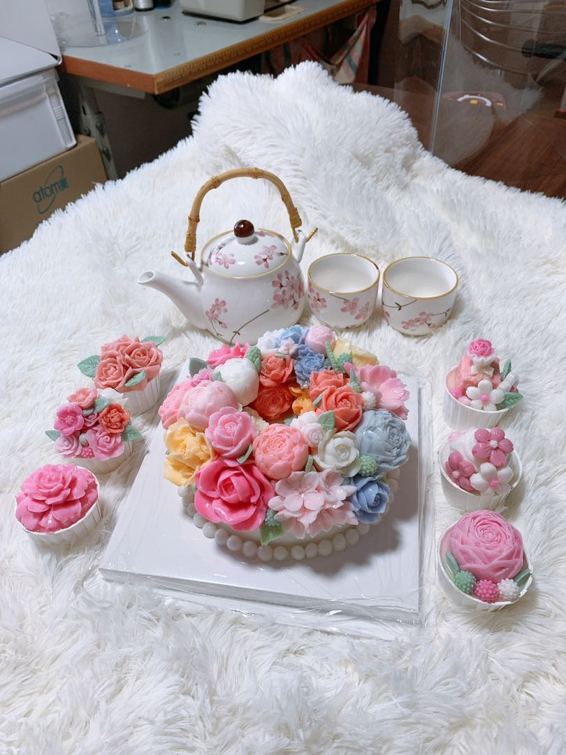 Happy birthday jelly cake 8 inch, Hobbies & Toys, Stationery & Craft ...