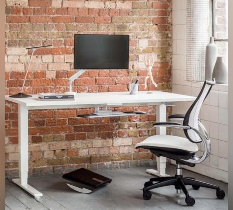 Humanscale Float Height Adjustable Table, Furniture & Home Living ...