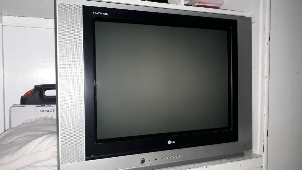 LG flatron, TV & Home Appliances, TV & Entertainment, TV on Carousell