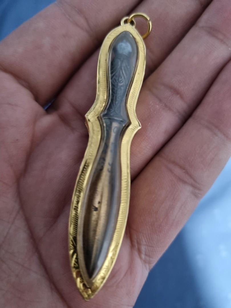 Lp koon mitmor 2537 with gold takrut inserted, Hobbies & Toys ...