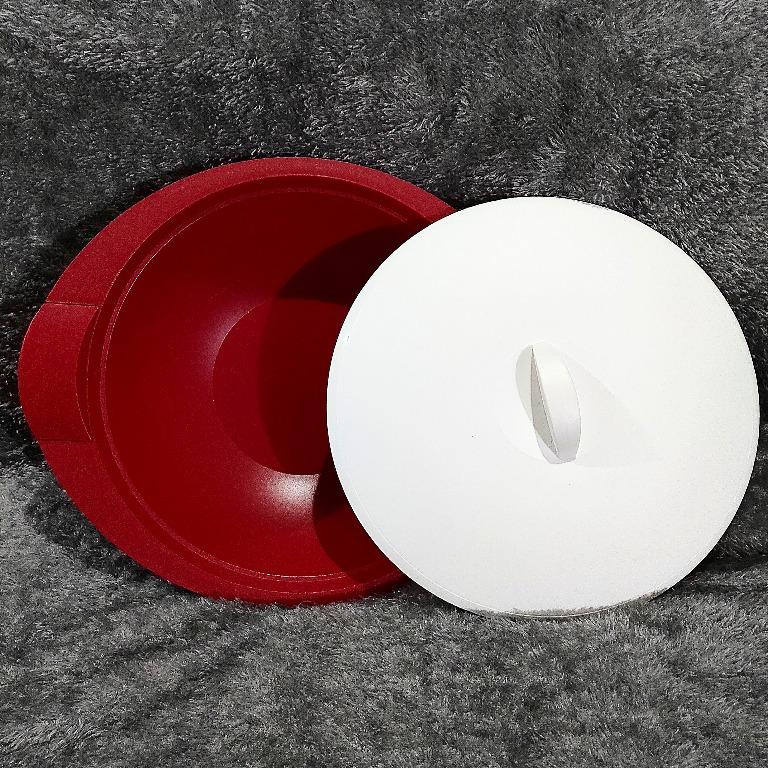 [NEW] Tupperware Baskom Merah Putih, Kitchen & Appliances di Carousell