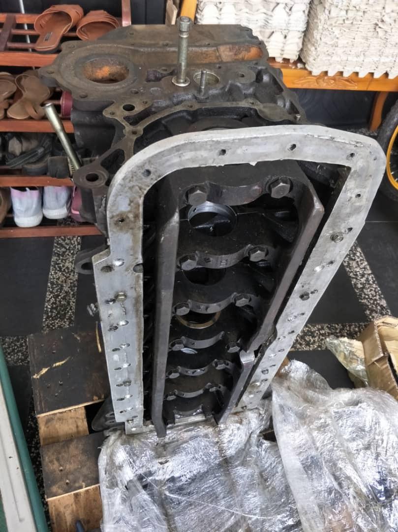 Rb30 engine block, Auto Accessories on Carousell