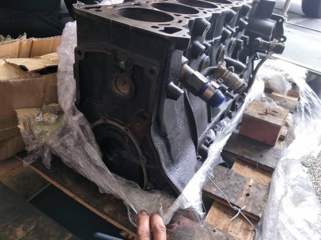 Rb30 engine block, Auto Accessories on Carousell
