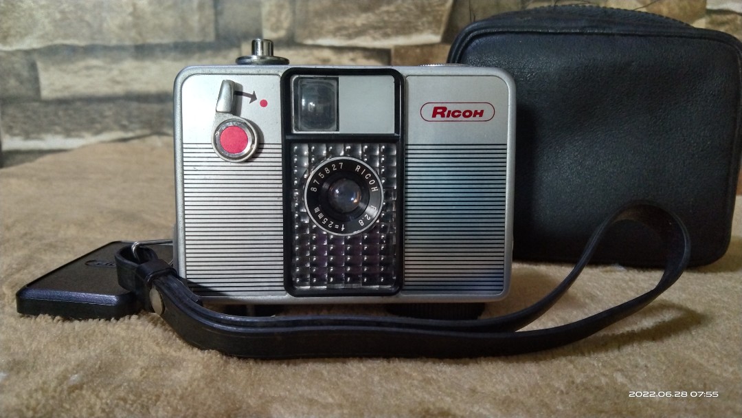 Ricoh Auto Half S Half frame film Cam, Photography, Cameras on Carousell