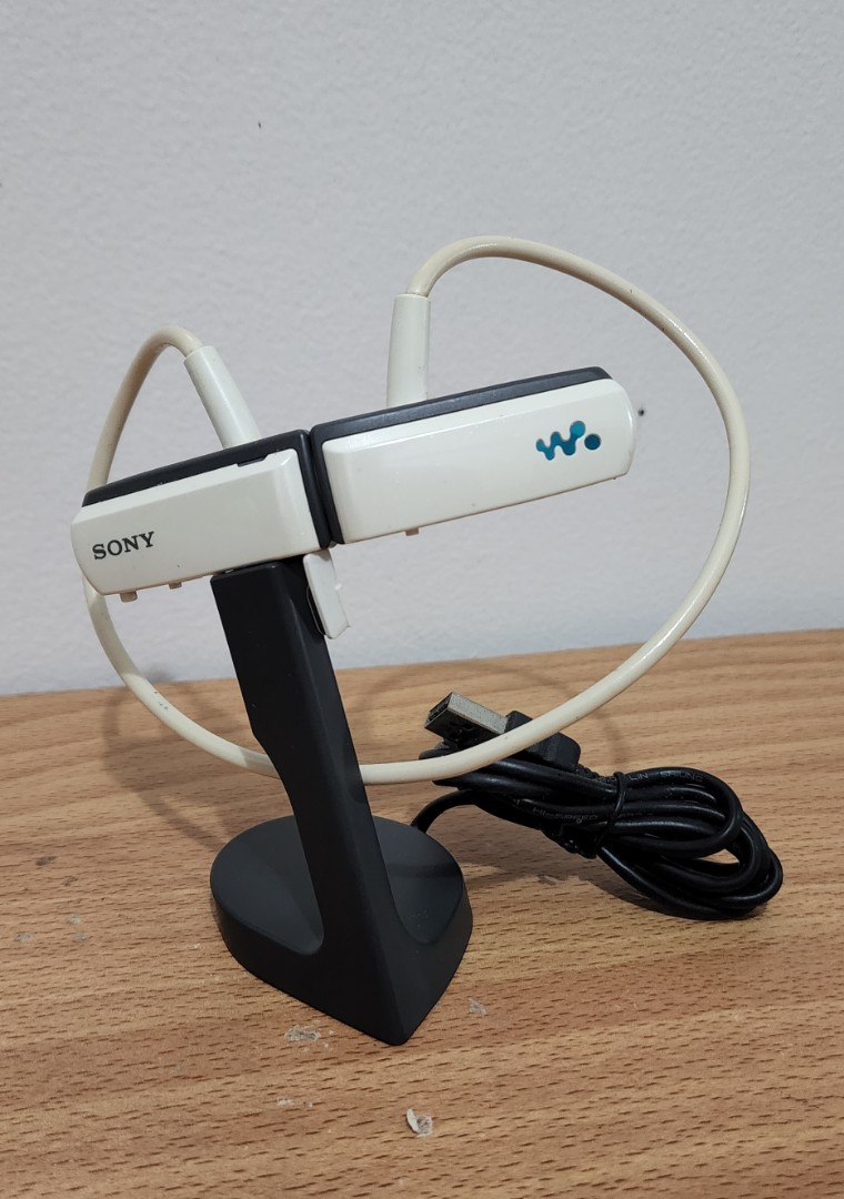 Sony Walkman NWZ-W252(B), Audio, Headphones & Headsets on Carousell