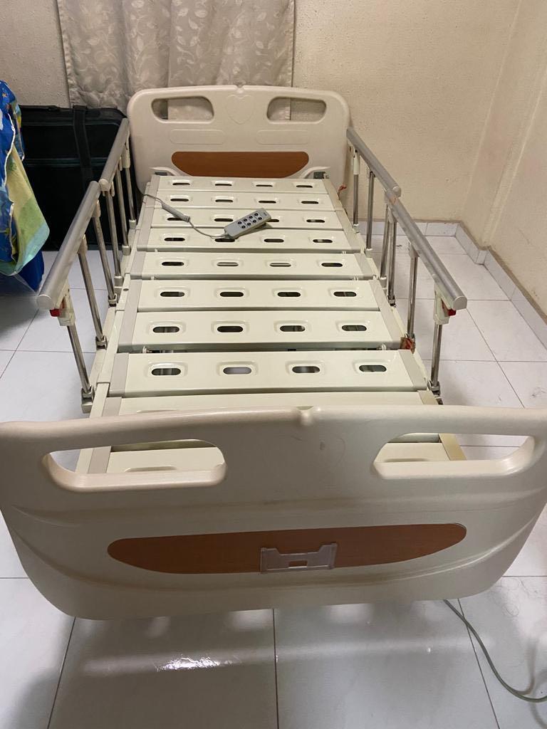 TiMotion Motorised / Electric Hospital Bed, Health & Nutrition, Medical ...