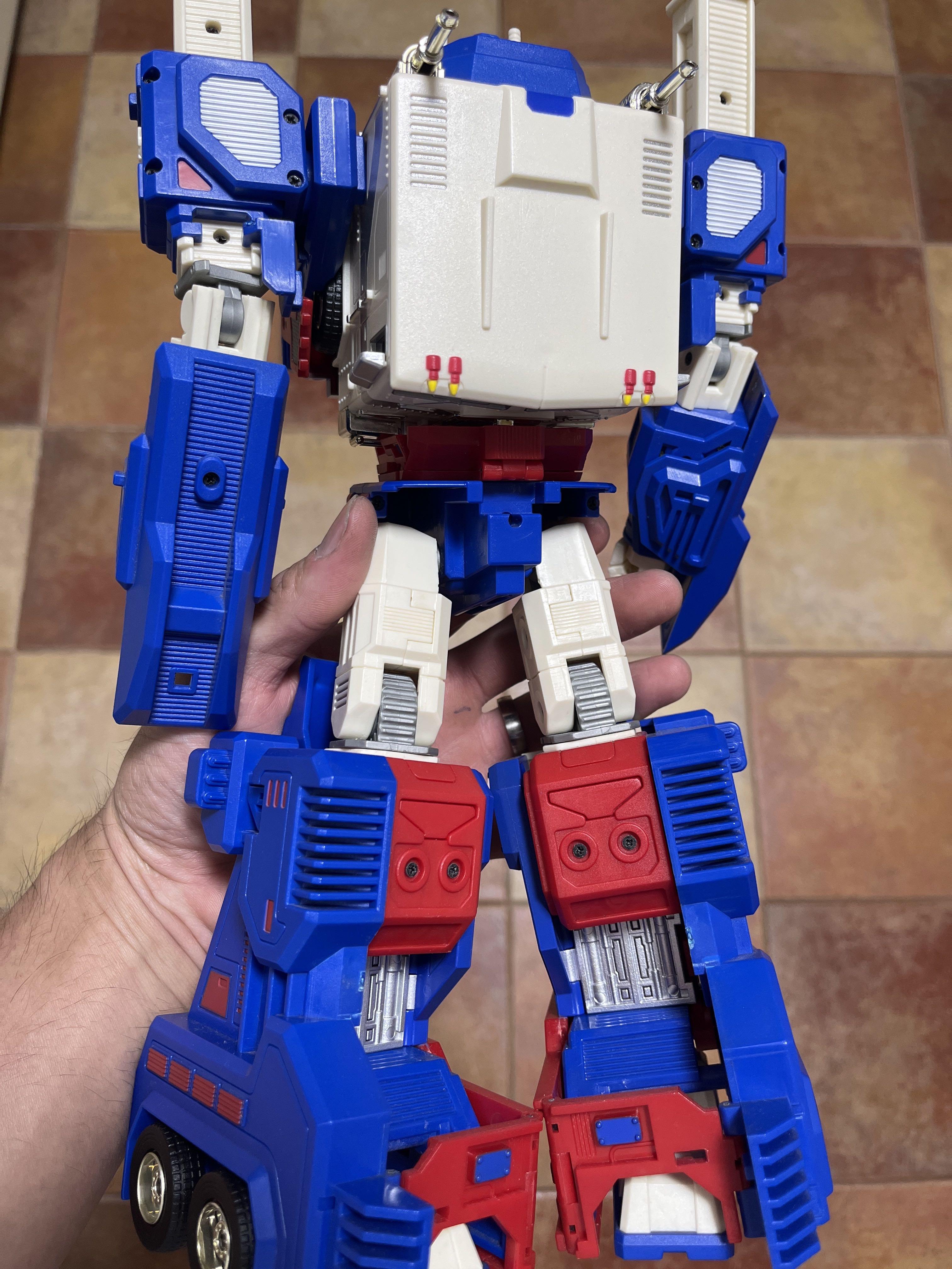Transformer 3rd parties KFC citizen stack (ultra Magnus), Hobbies ...