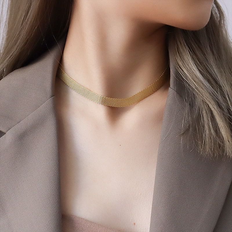 Bora Mesh Choker Necklace, Women's Fashion, Jewelry & Organisers ...