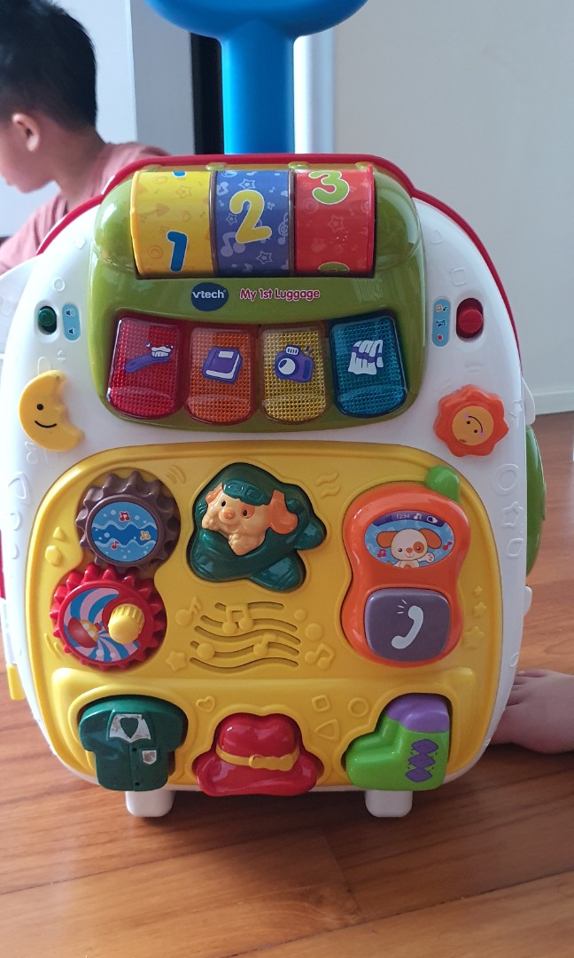 Vtech luggage walker, Hobbies & Toys, Toys & Games on Carousell