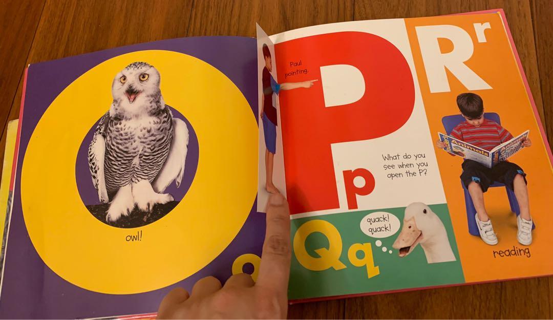 ABC Alphabets Baby Einstein Board books, 興趣及遊戲, 書本 & 文具, 小朋友書 - Carousell