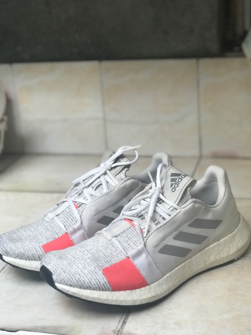 ADIDAS SENSEBOOST GO, Men's Fashion, Footwear, Sneakers on Carousell