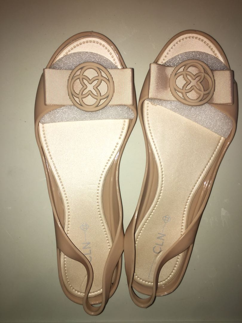 Brand New CLN Slipper Sandal, Women's Fashion, Footwear, Flats ...