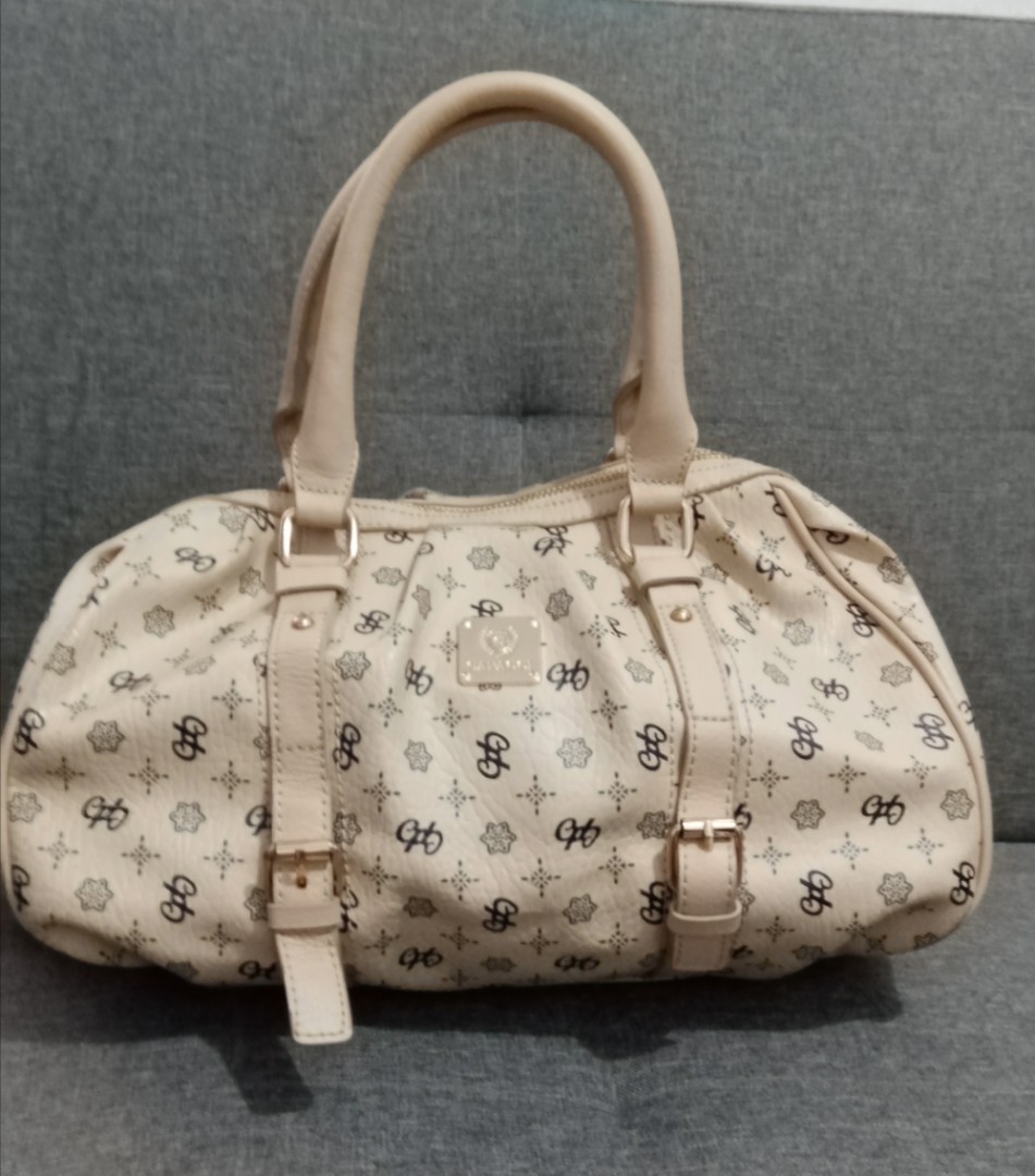 Capacci Doctors bag, Women's Fashion, Bags & Wallets, Shoulder Bags on ...