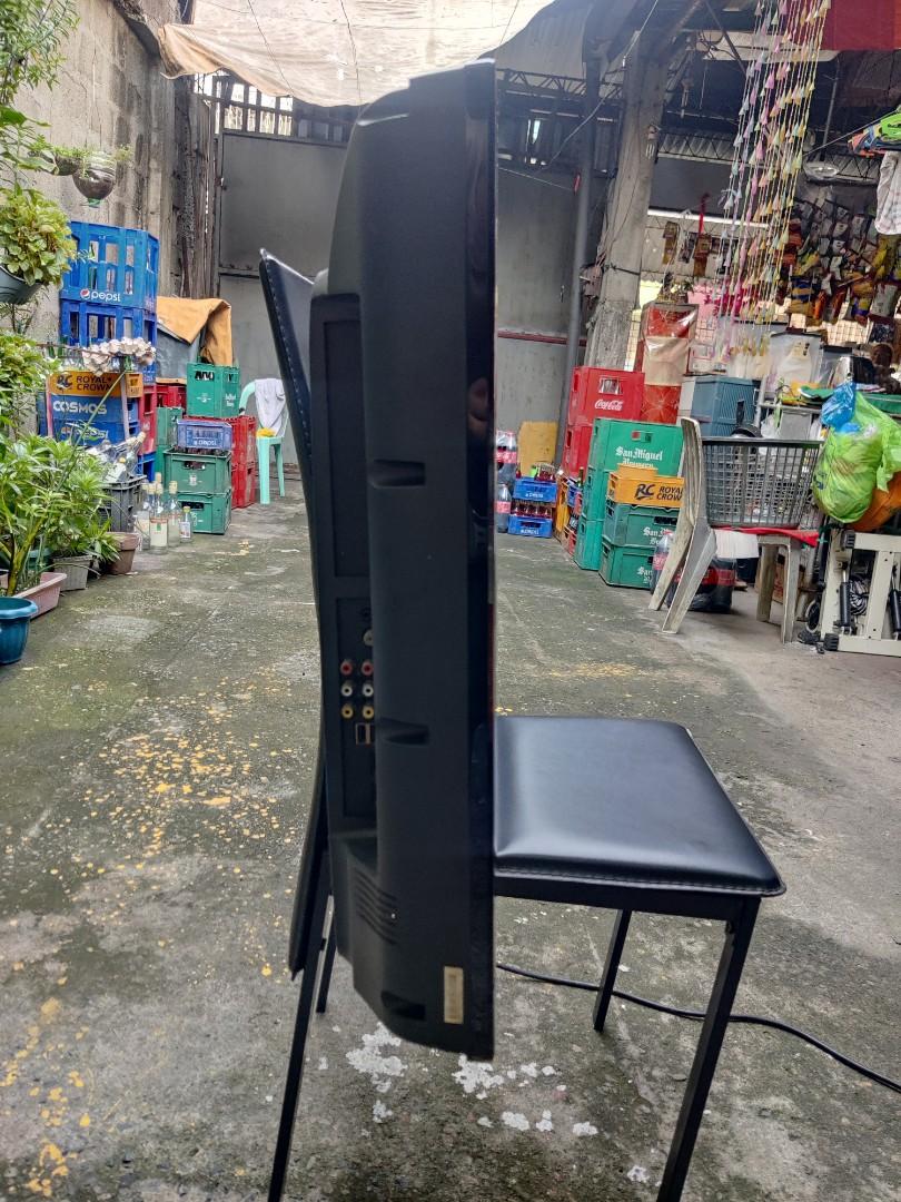 Devant 42 inch, TV & Home Appliances, TV & Entertainment, TV on Carousell