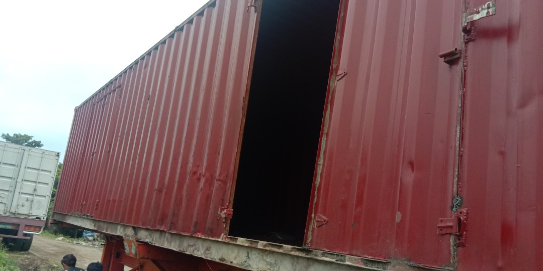 For Sale 40ft Standard Container Van!!, Commercial & Industrial ...