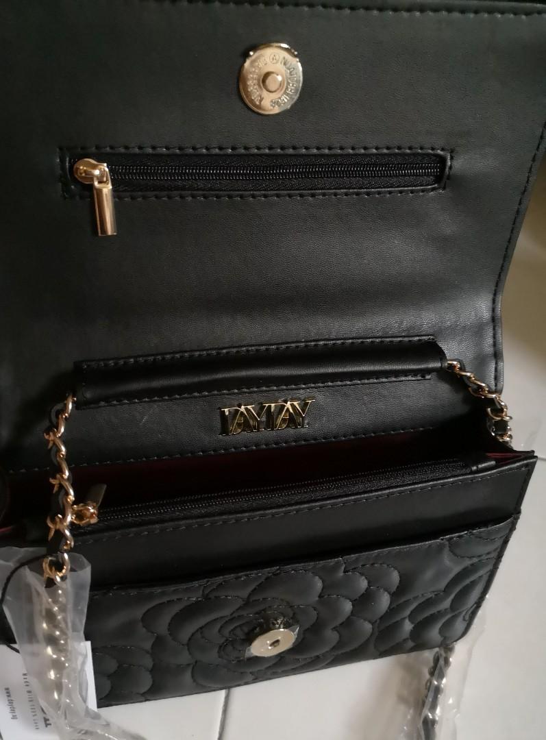 Geraldine wallet on chain (gold hardware), Women's Fashion, Bags ...
