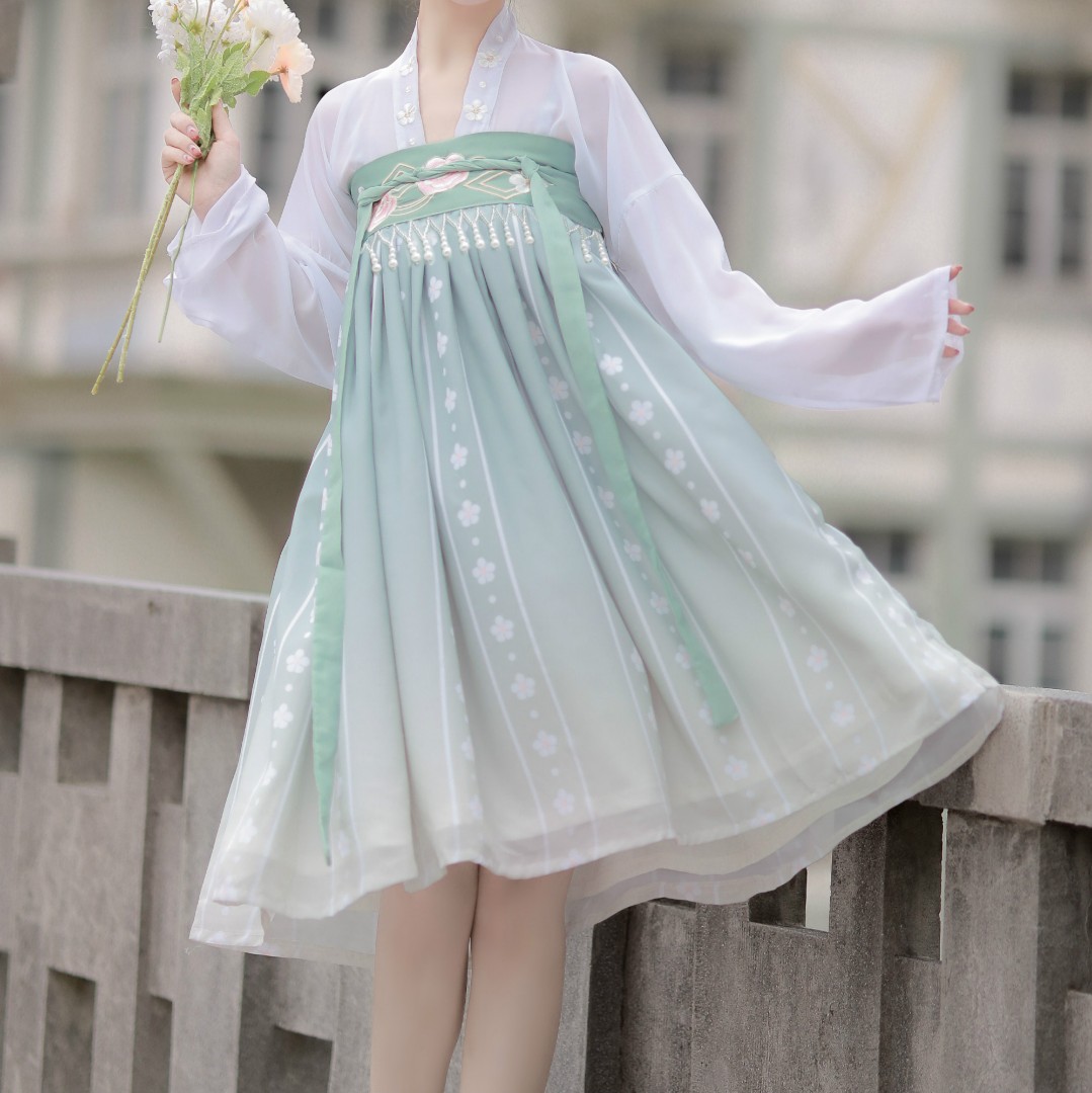 Green Hanfu (Short ver.), Women's Fashion, Dresses & Sets, Traditional ...