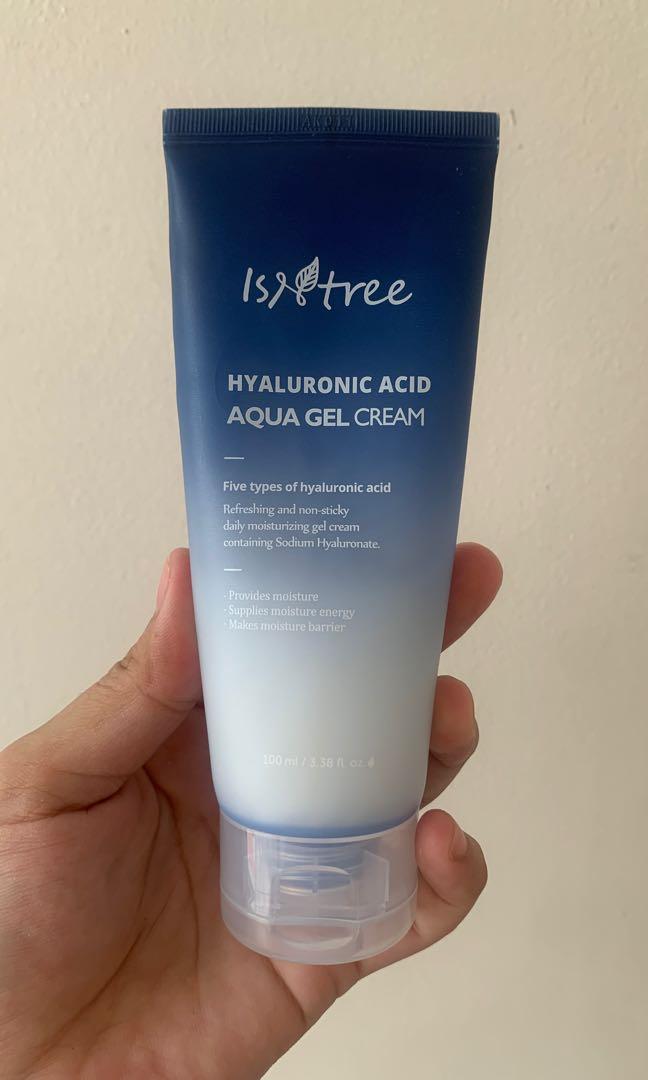 Isntree Moisturizer, Beauty & Personal Care, Face, Face Care on Carousell