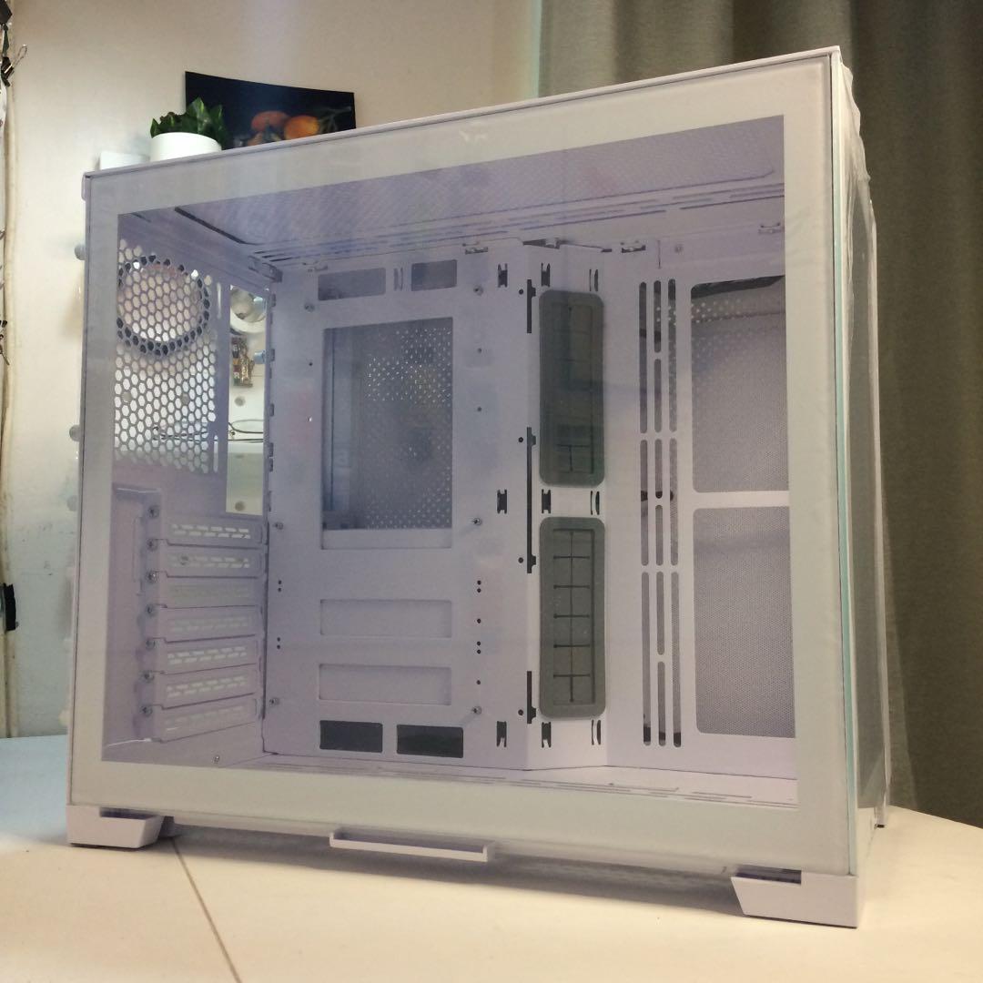 Lian Li 011 Dynamic MINI (Snow white edition), Computers & Tech, Parts ...