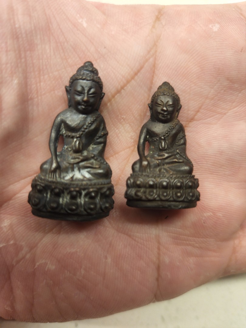 LP Kasem Phra Kring Phra Chaiwat 2527, Hobbies & Toys, Memorabilia & Collectibles, Religious ...