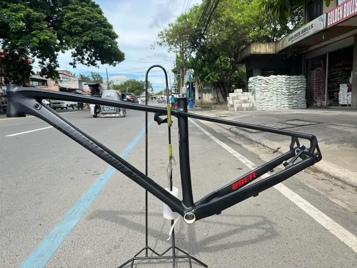 Mountain Peak Everest Pro Frame, Sports Equipment, Bicycles & Parts ...