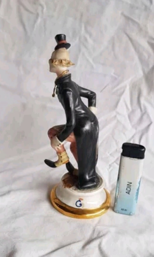 rare item patung vintage figur origian tua Giuseppe Armani Charlie ...