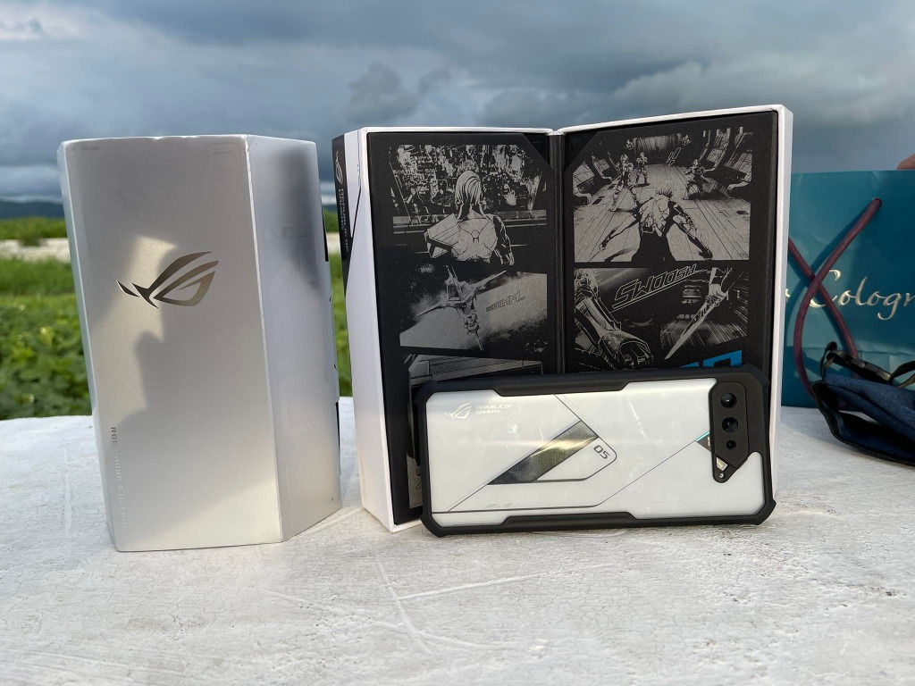 ROG 5 Ultimate (limited edition) 18 / 512, Mobile Phones & Gadgets ...