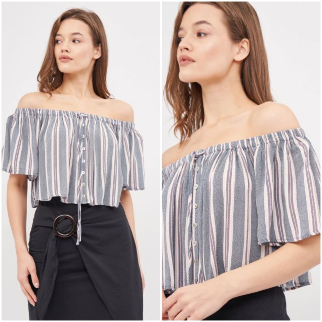 Sabrina Top Pull&Bear Woman Asli Original Baru, Fesyen Wanita, Pakaian Wanita, Atasan di Carousell
