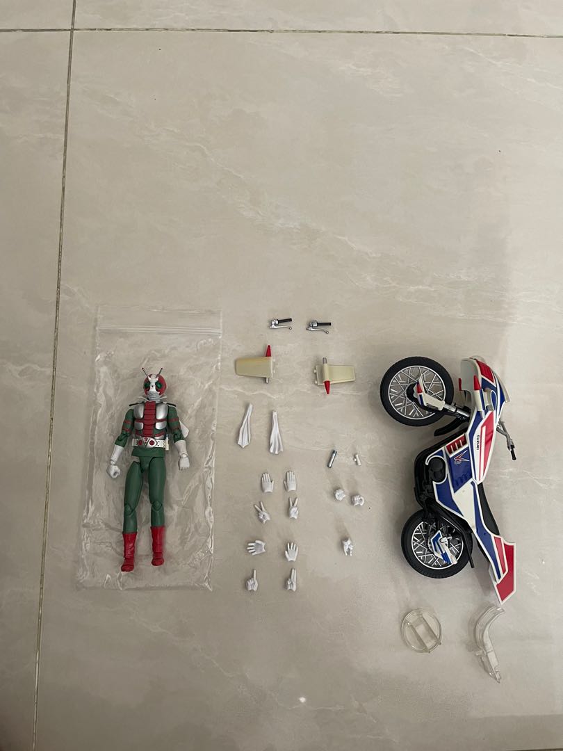 SHF/ S.H.Figuarts kamen rider V3 & hurricane, Hobbies & Toys, Toys ...