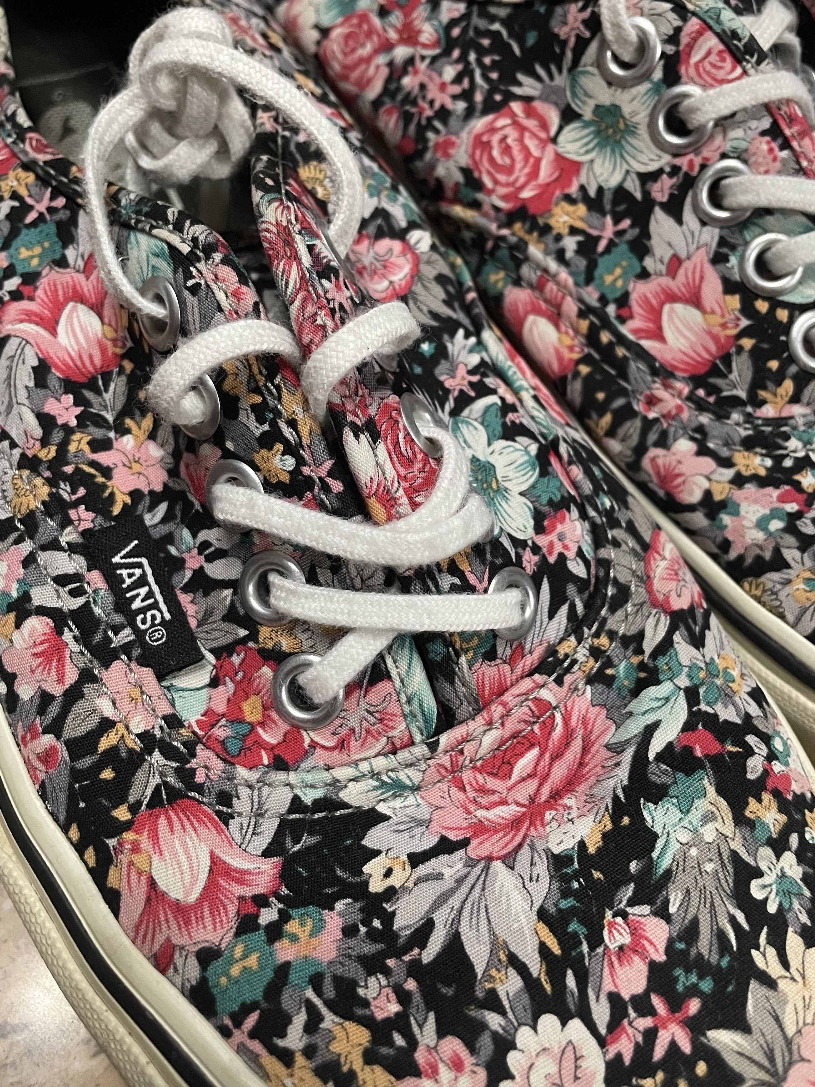 VANS FLORAL (Limited Edition), Men's Fashion, Footwear, Casual Shoes on ...