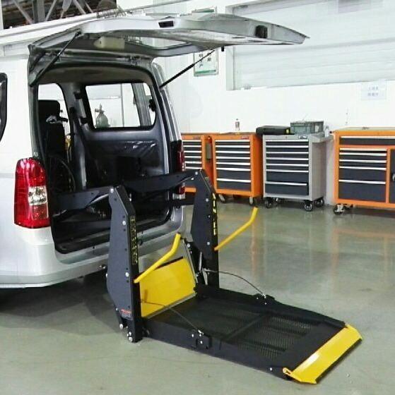 PWD Lift - Braunability Car PWD Wheelchair Lifter or PWD Lifter for ...
