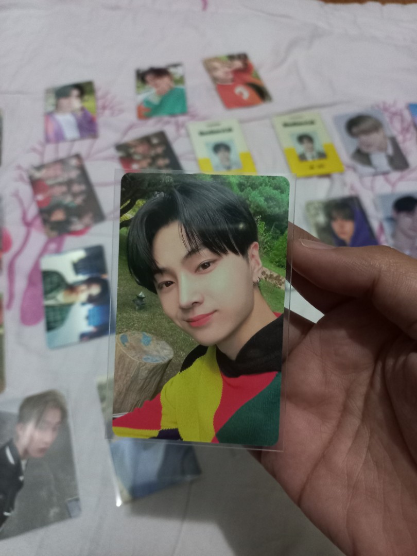 Enhypen official Jay nrpc season greetings 2022, Hobbies & Toys, Memorabilia & Collectibles, K ...