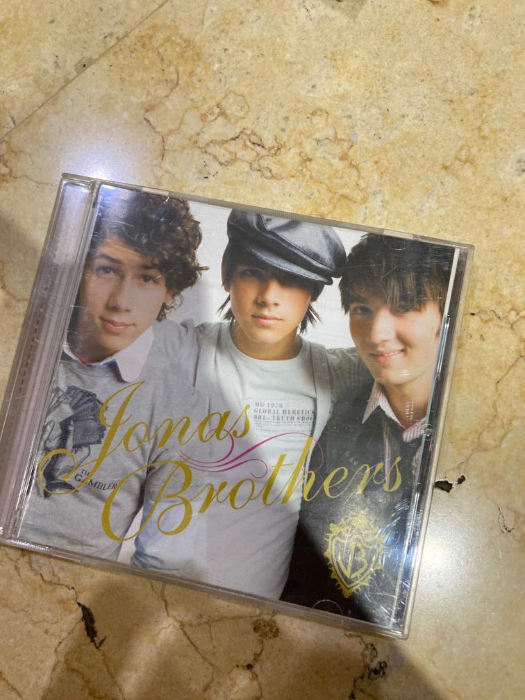 Jonas brothers, Musik & Media, CD, DVD & Lainnya di Carousell