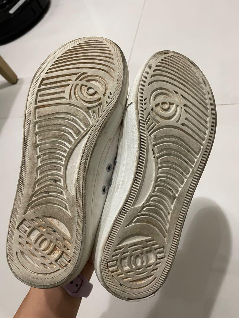 Muji shoes, Women's Fashion, Footwear, Sneakers on Carousell