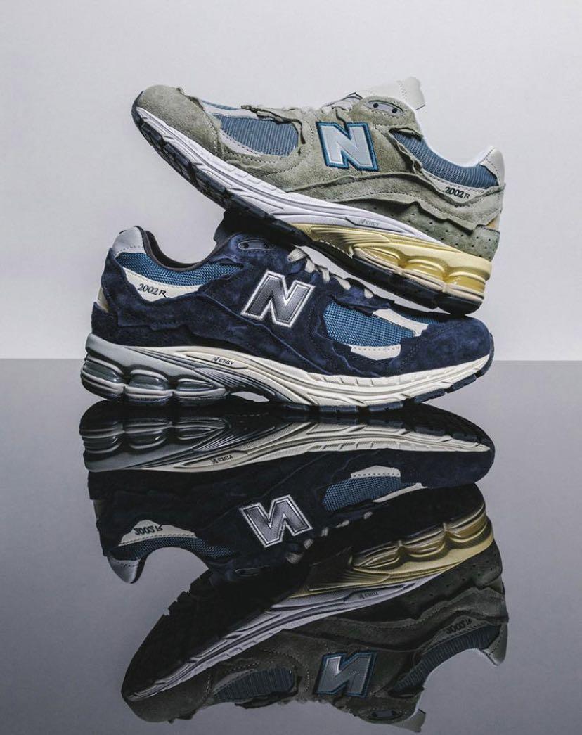 New Balance 200R Protection Pack Navy, Men's Fashion, Footwear ...