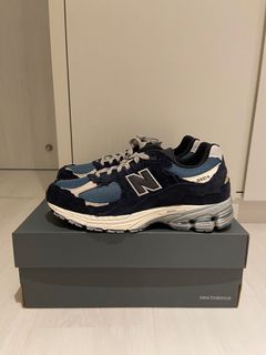 New Balance 200R Protection Pack Navy, Men's Fashion, Footwear ...