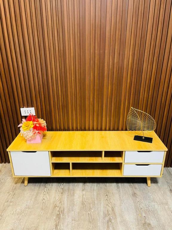 New Style TV Rack Cabinet organizer, Furniture & Home Living, Furniture ...