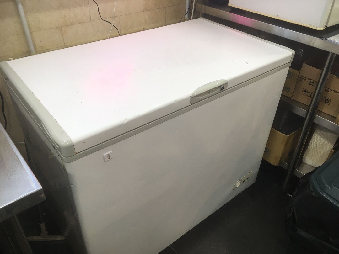 Rectangle Chest Freezer, Furniture & Home Living, Kitchenware ...