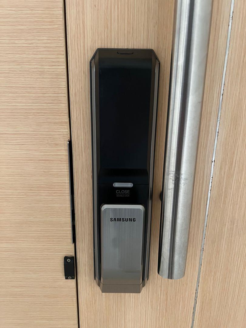 Samsung smart push /pull SHS-P717 digital door lock ( Gold ), Furniture ...