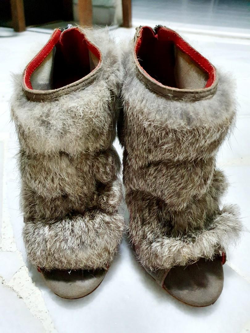 Super RARE! Furry heels!!, Women's Fashion, Footwear, Heels on Carousell