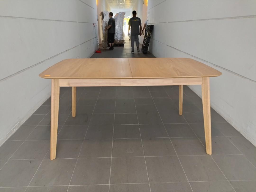 TRAX Extendable Dining Table in OAK, Furniture & Home Living, Furniture ...