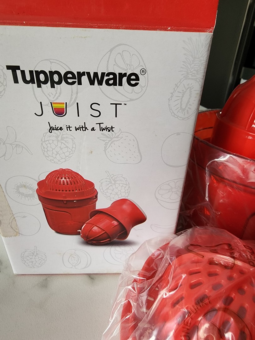 Tupperware manual juicer, TV & Home Appliances, Kitchen Appliances ...