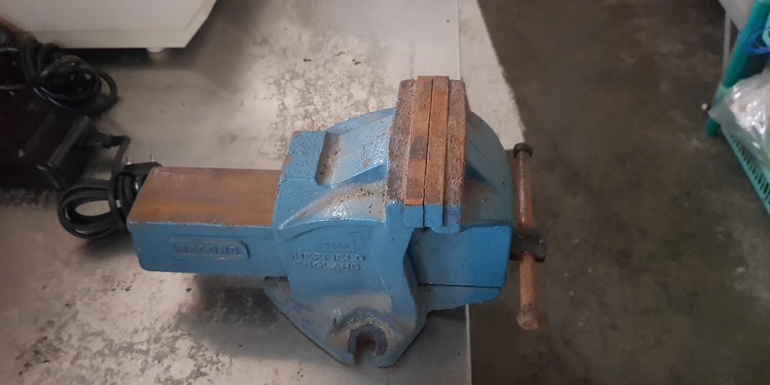 Vise, Record from England, Hobbies & Toys, Stationery & Craft, Craft ...